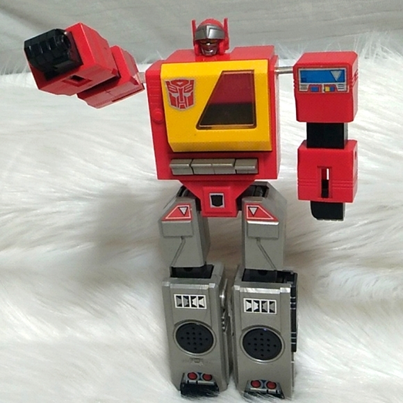 Hasbro | Toys | 984 Hasbro Vintage Transformers Autobot G1 Blaster ...